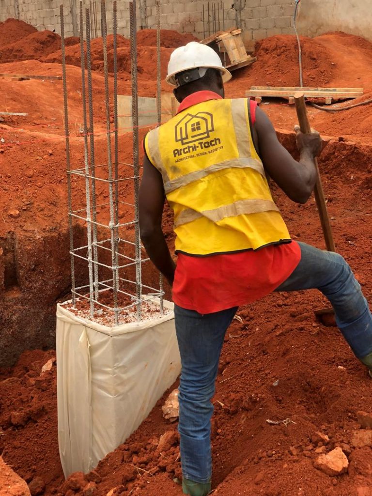 Travaux de construction d'une fondation - ARCHI-TECH